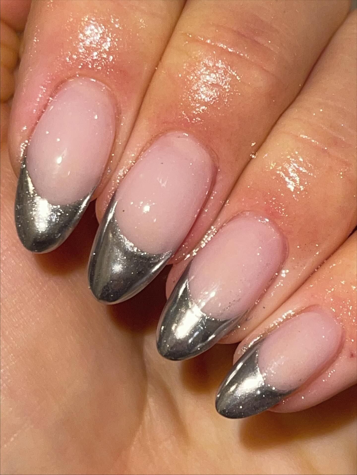23 chic silver nails ideas to wear all winter