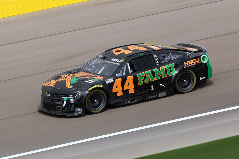 Greg Biffle, NASCAR driver who drove FAMU-themed car, dies in plane crash