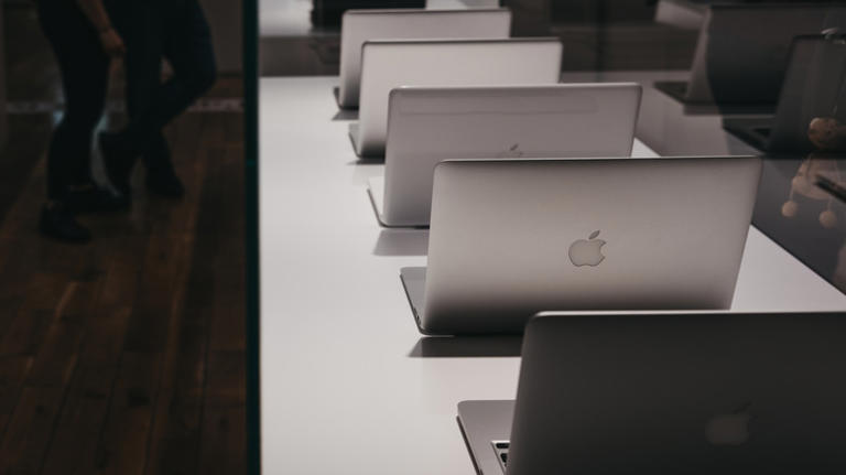 The average lifespan of a MacBook Pro (& how to make it last longer)