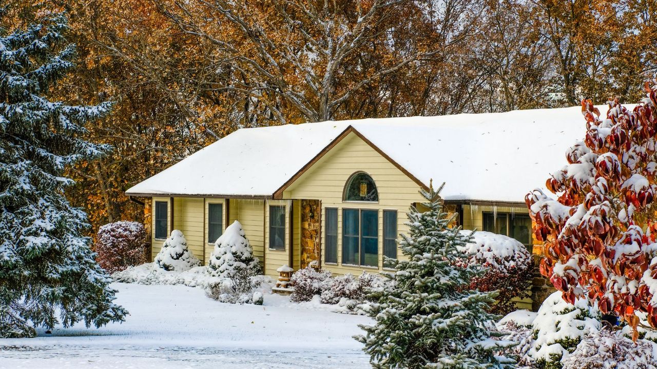 3 non-negotiable rules home experts always follow during snow weather ...