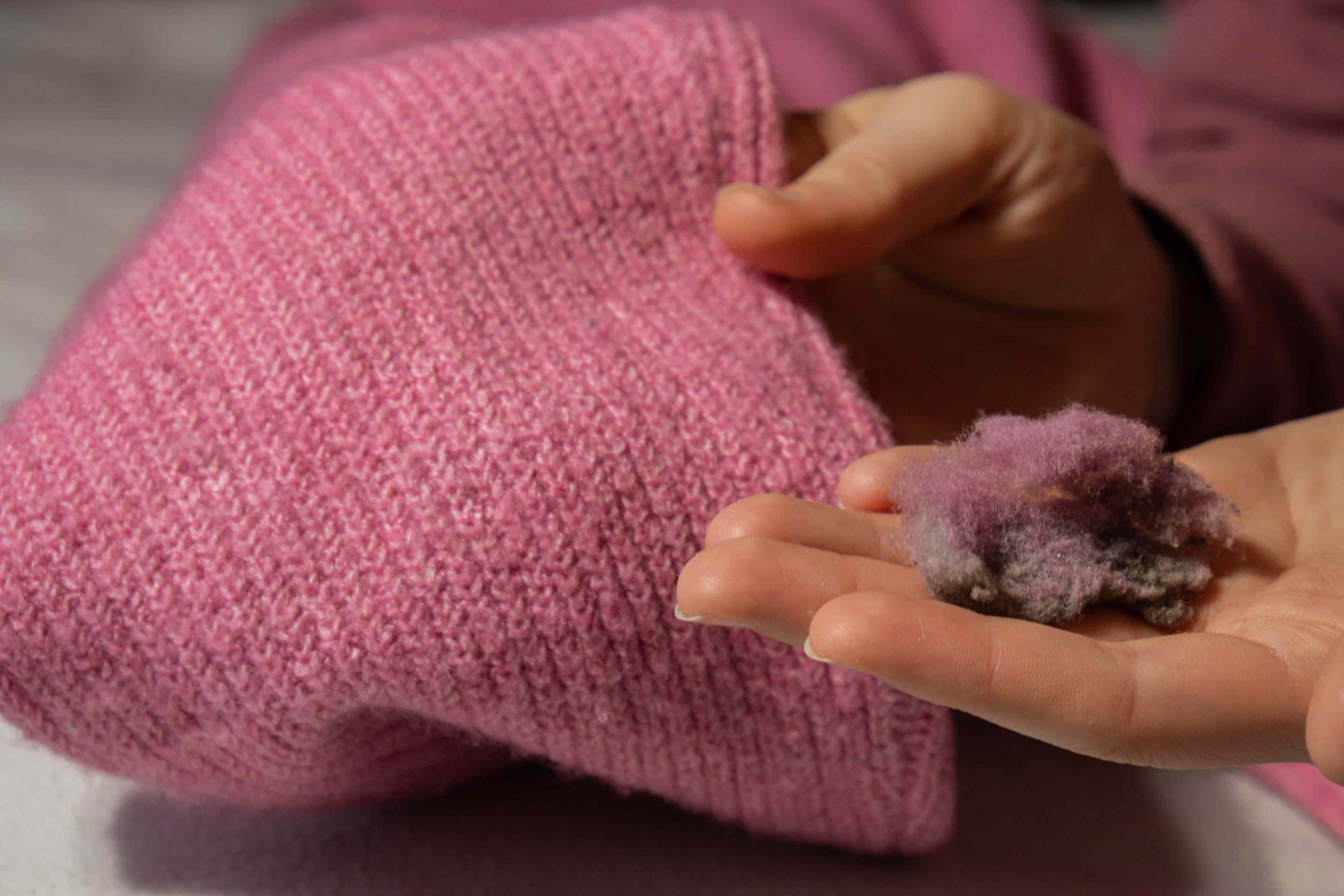 How to get rid of pilling on clothes quickly and safely