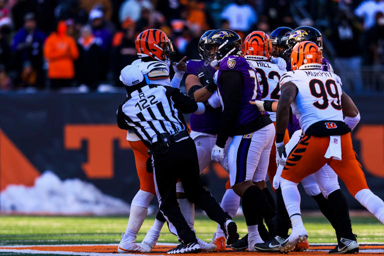 Ravens injury updates on Lamar Jackson, Roquan Smith, and Ronnie Stanley