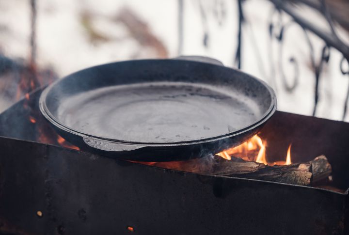 15 tips for mastering cooking with a cast iron skillet