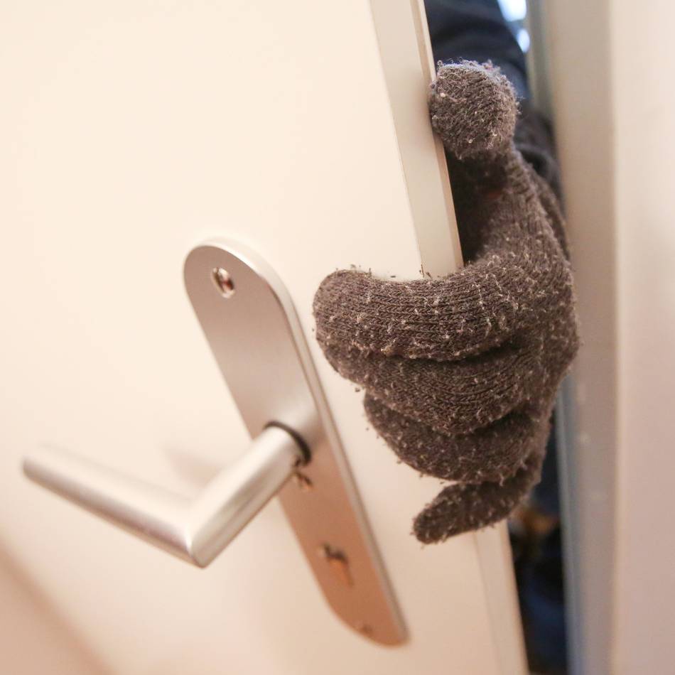 Einbruch in Trier-Saarburg: Täterin entkommt mit Beute im fünfstelligen ...