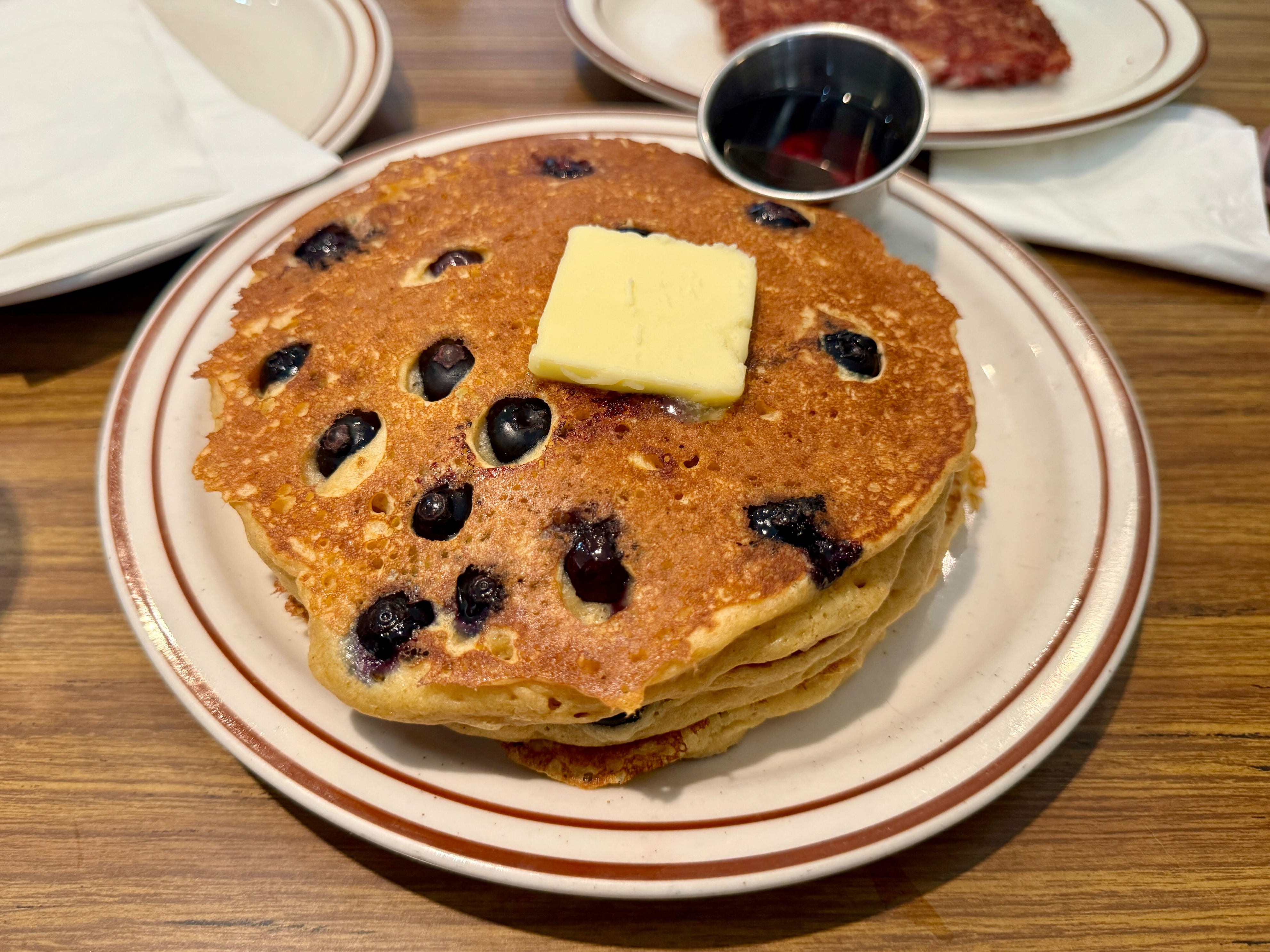 The revival of an iconic Los Angeles diner does more than just live up ...