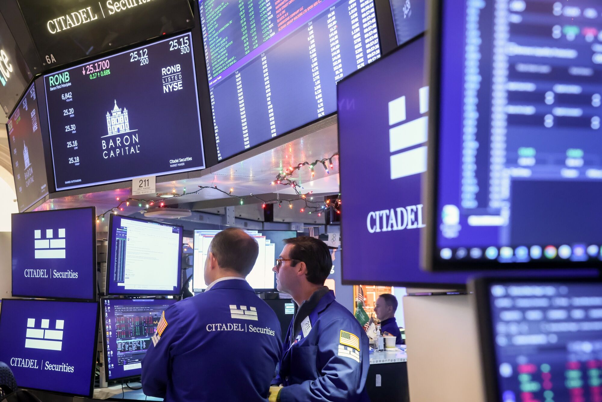 NYSE, Nasdaq say stock market hours unchanged on Dec. 24 and 26