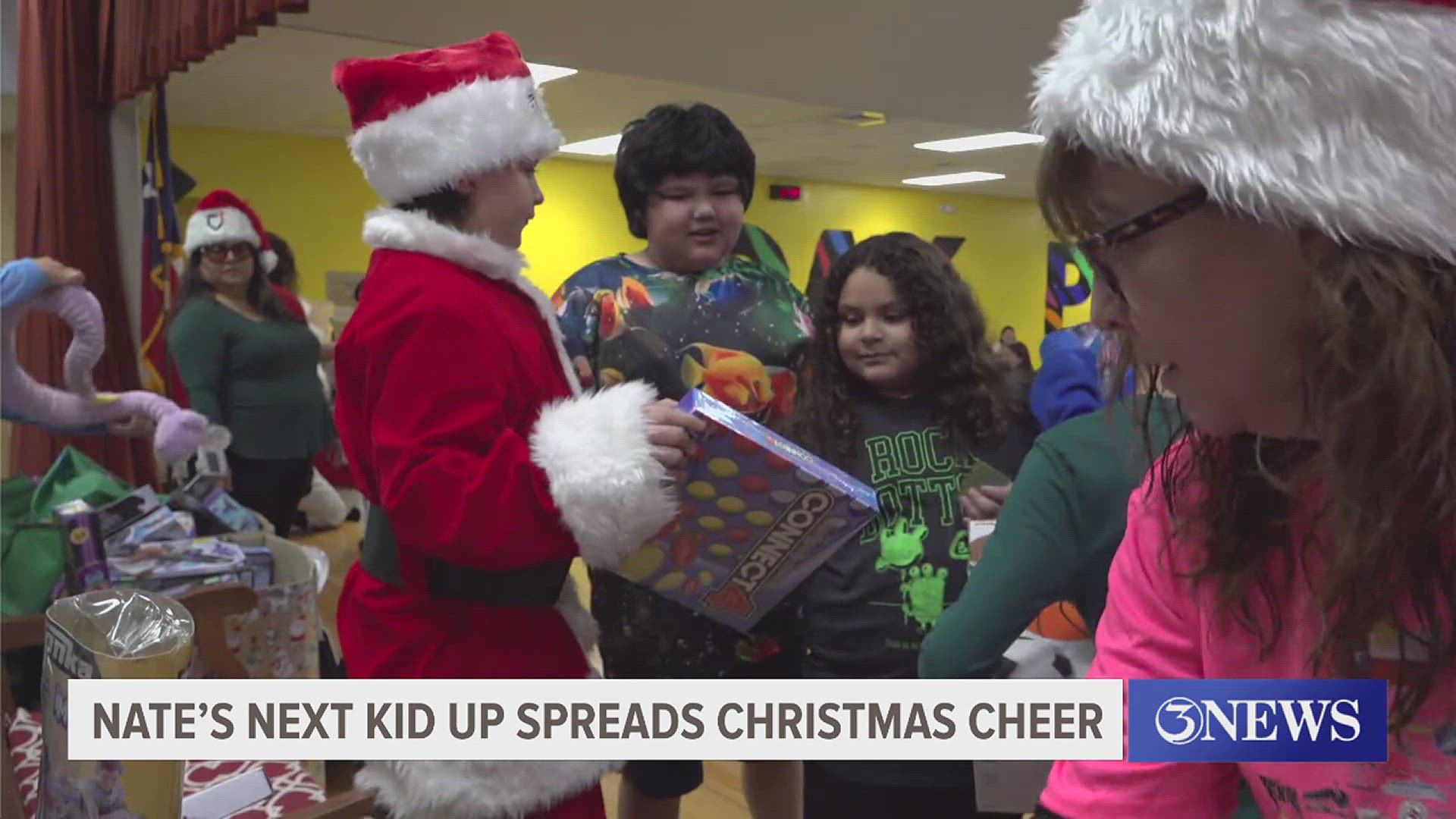 Nate’s 'Next Kid Up' surprises Oak Park students with Christmas gifts