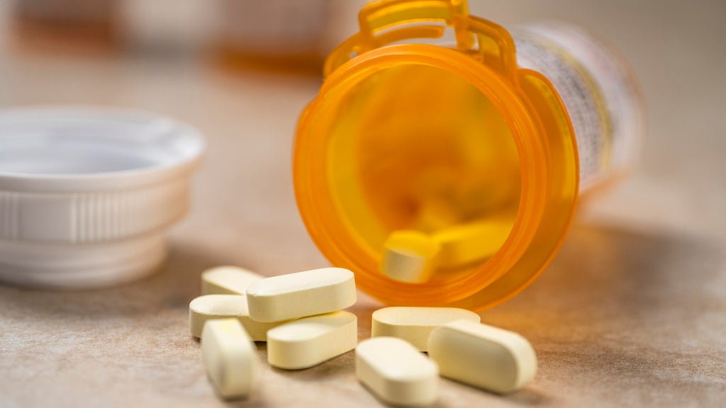 Western Pennsylvania surgeon charged with illegally prescribing and ...