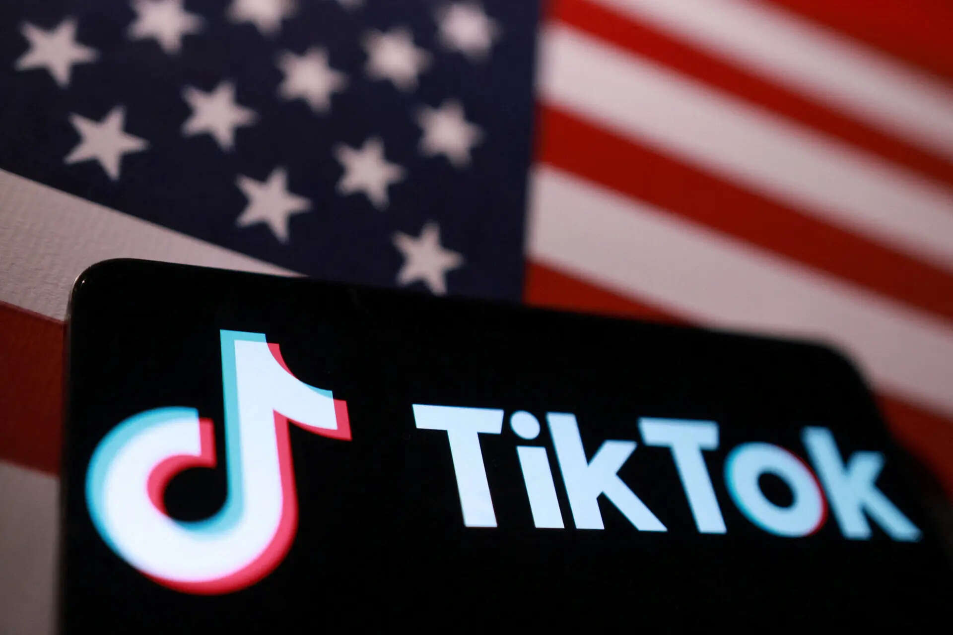 TikTok signs joint venture deal to end US ban threat