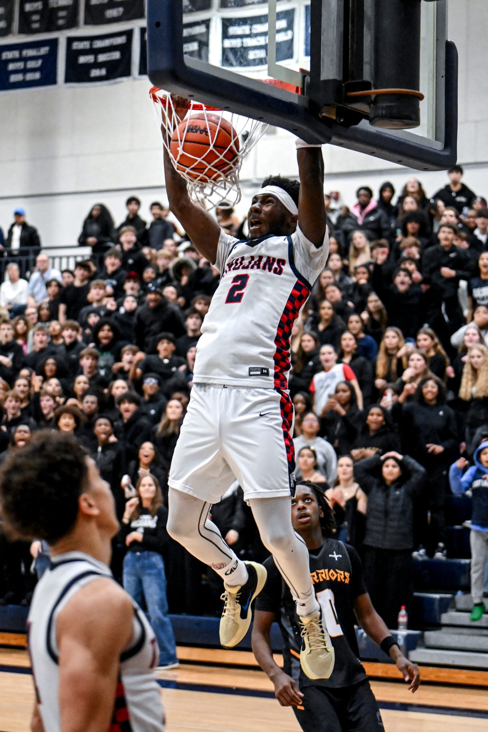 KJ Torbert dominates for East Lansing in epic matchup between Nos. 1-2