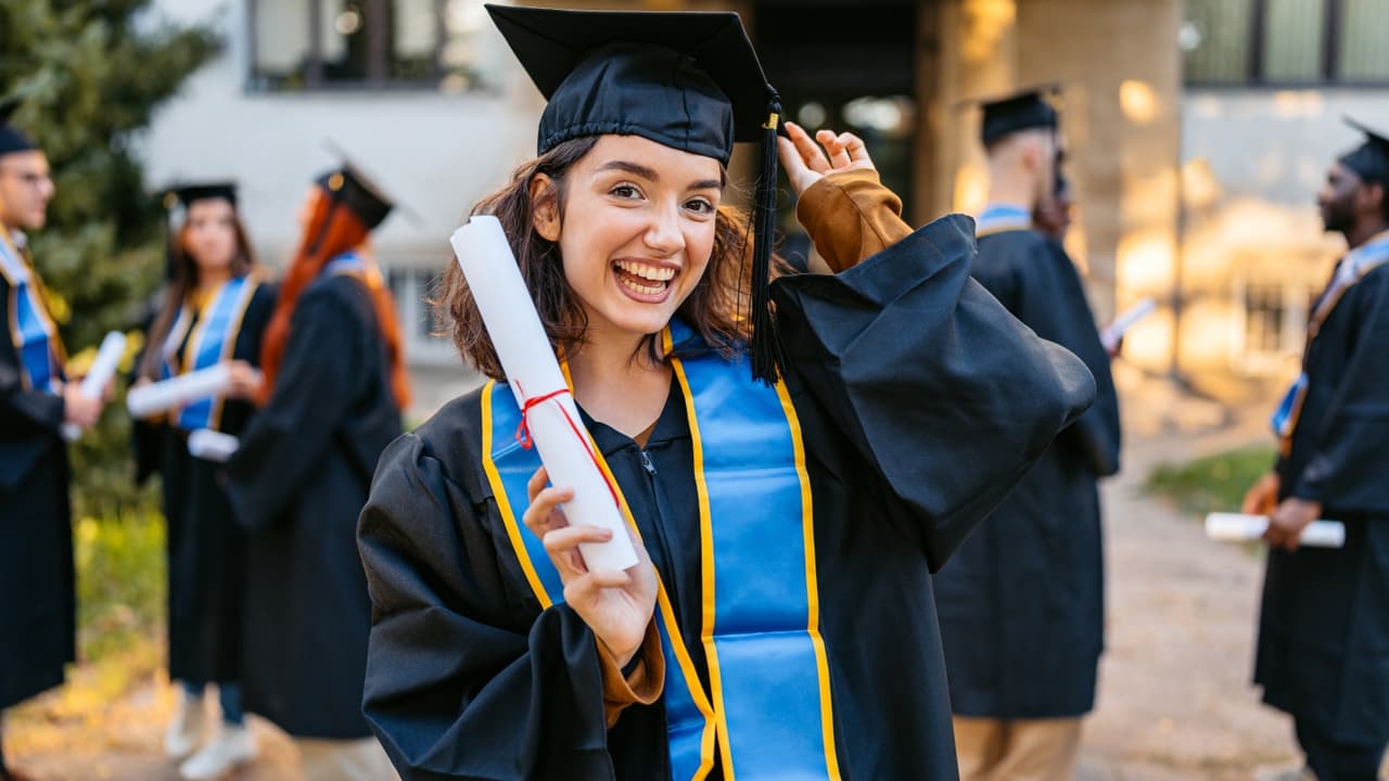 Study abroad: University of Glasgow offers ₹18 lakh scholarship for ...