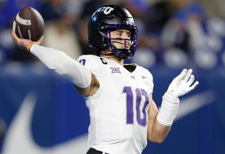 Indiana linked to 9,000-yard transfer portal QB to replace Fernando Mendoza