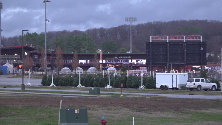 Trash Pandas Christmas light show sparks debate over new prices and format