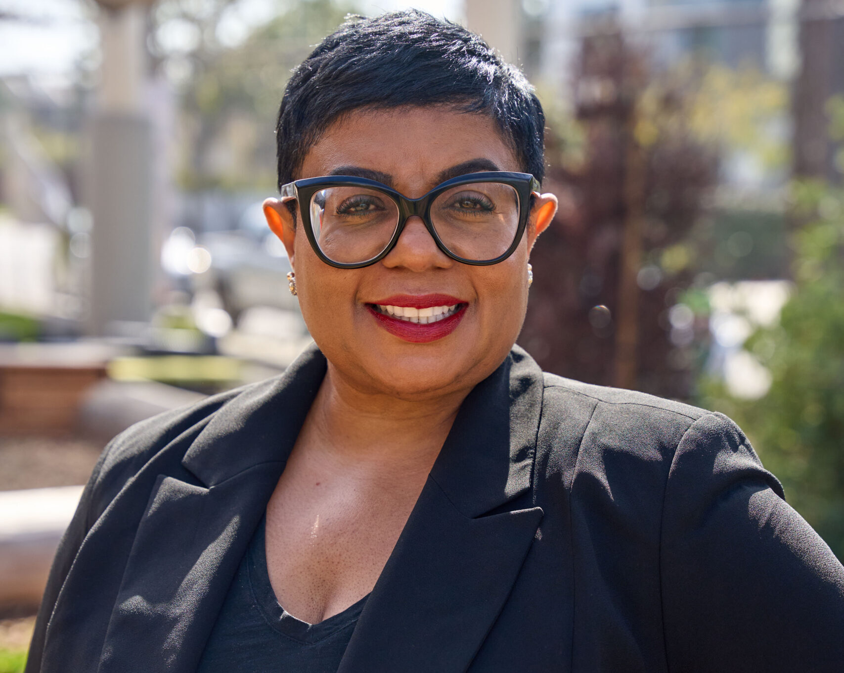 Compton board trustee continues to gain support in bid for state ...