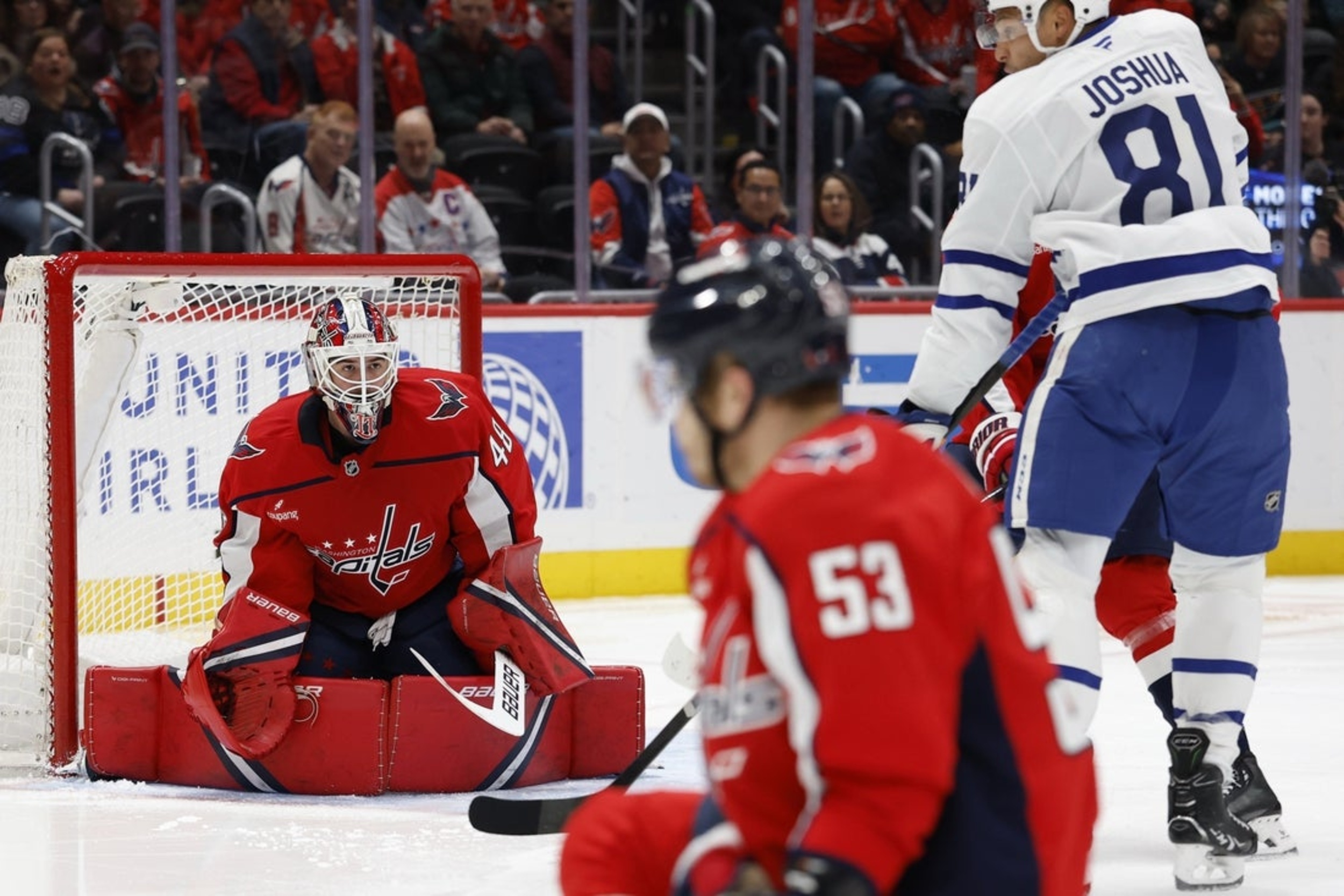Capitals hand Maple Leafs first blanking in 71 games