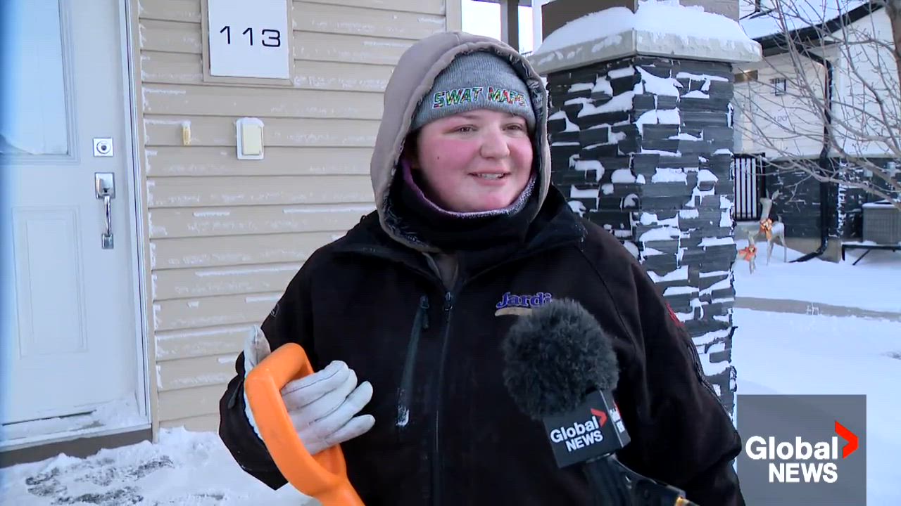 Saskatchewan cleans up after big snowfall Wednesday night