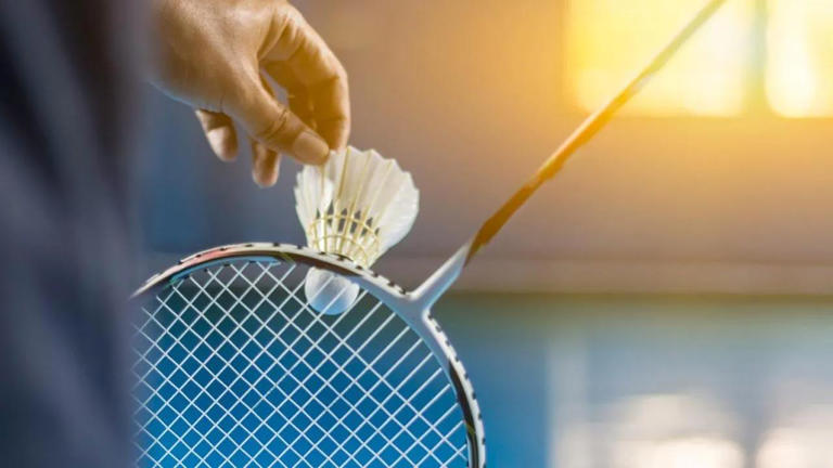 Shuttlers Shlok, Vivaan clinch easy victories