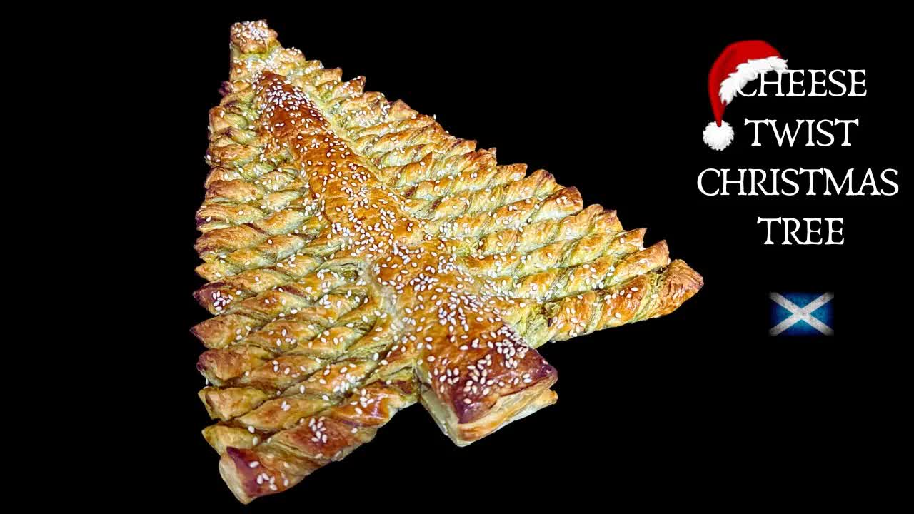 Cheese twist pull apart Christmas tree | Tear & share appetiser
