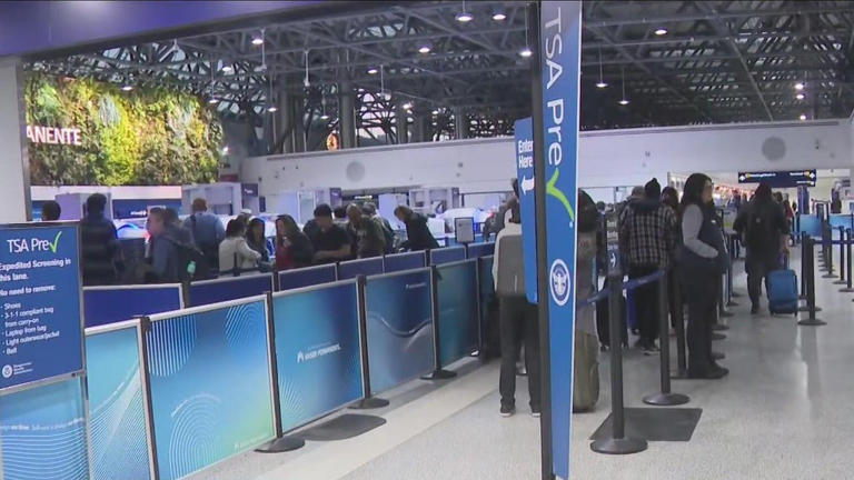 Oakland San Francisco Bay Airport unveils terminal guest pass program ...