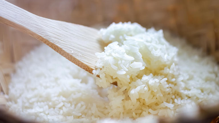 How to safely prepare leftover rice