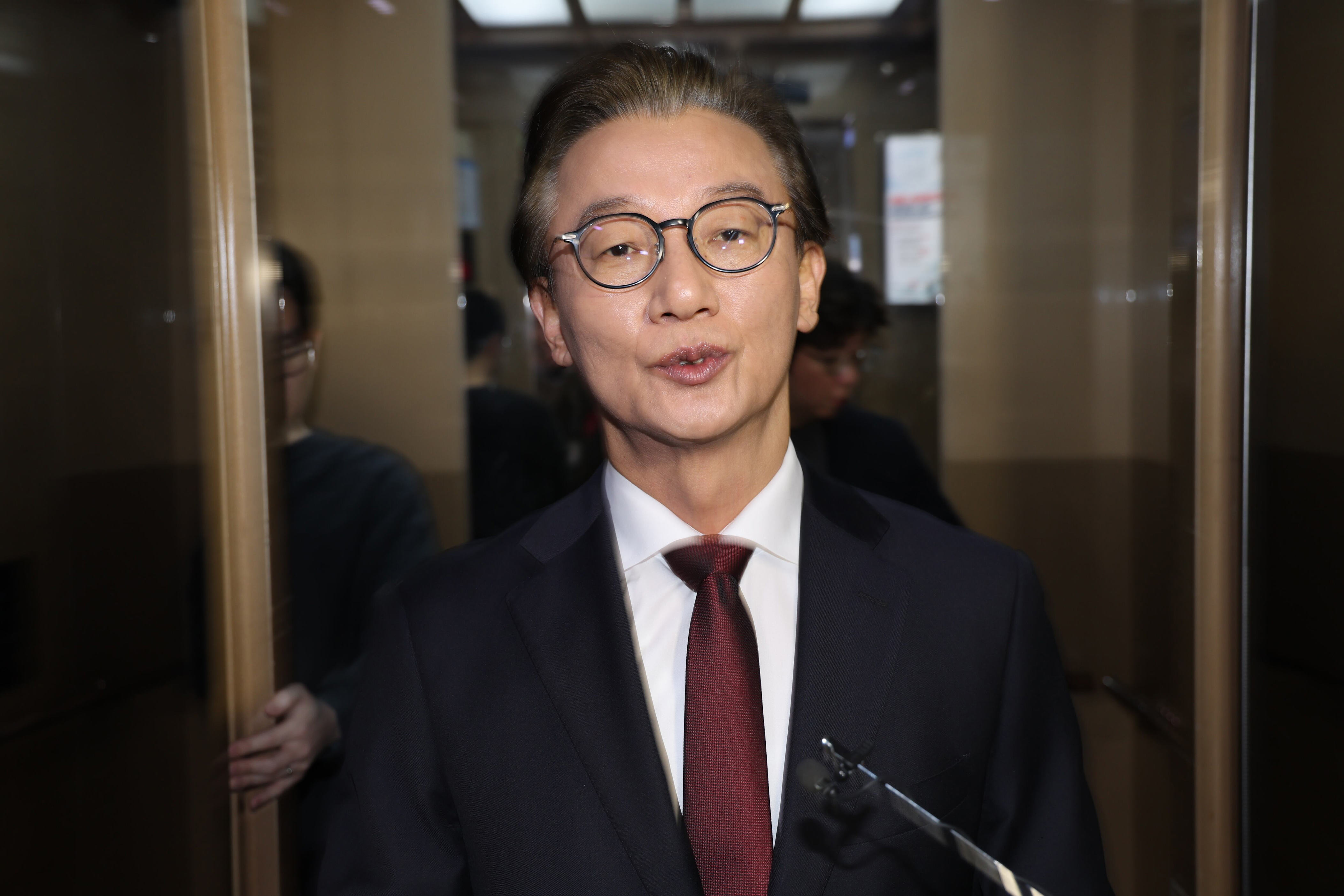 Chun Jae-soo Denies 20 Million Won, Bulgari Watch Allegations