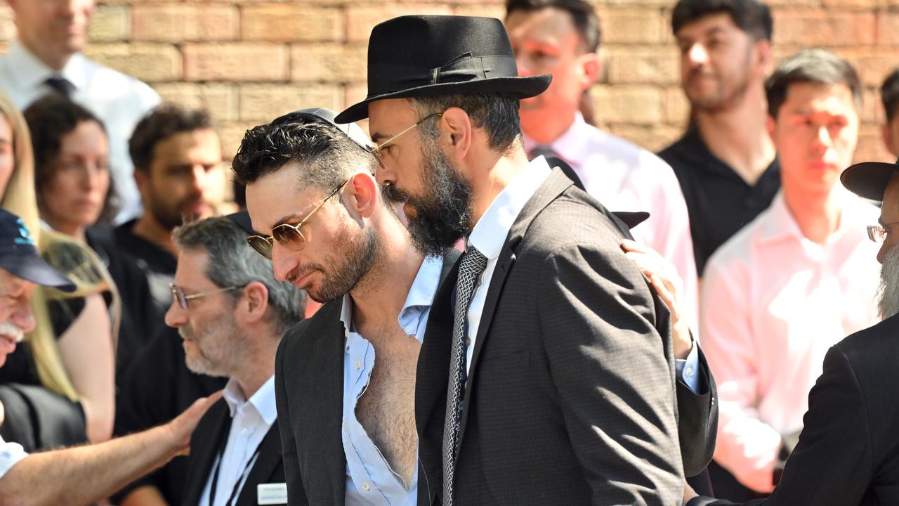 Couple who defied Bondi gunmen dubbed martyrs