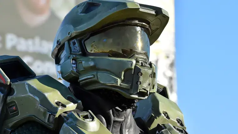 Donald Trump needs a coin flip lesson from the Halo Master Chief after ...
