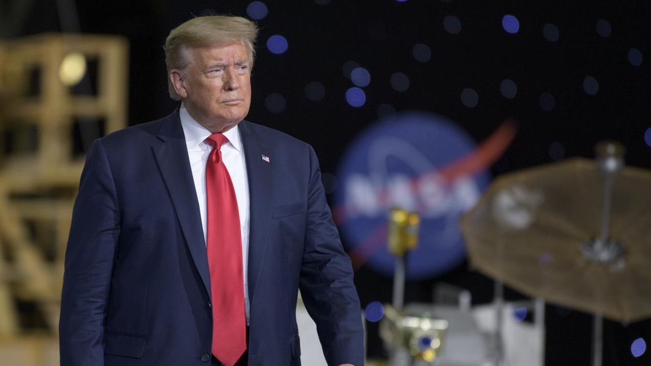 Trump signs sweeping executive order aimed at 'ensuring American space ...