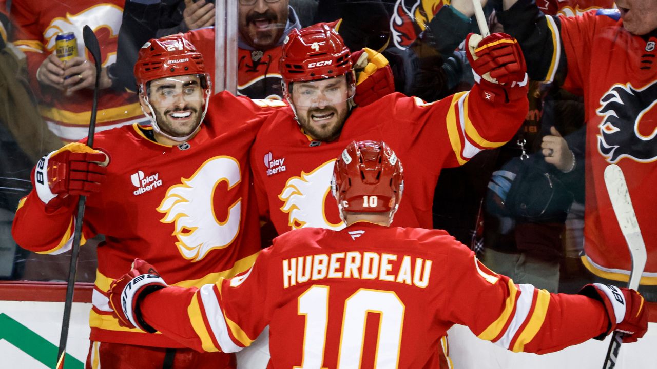 Andersson assists on three goals for Flames in win vs. Kraken