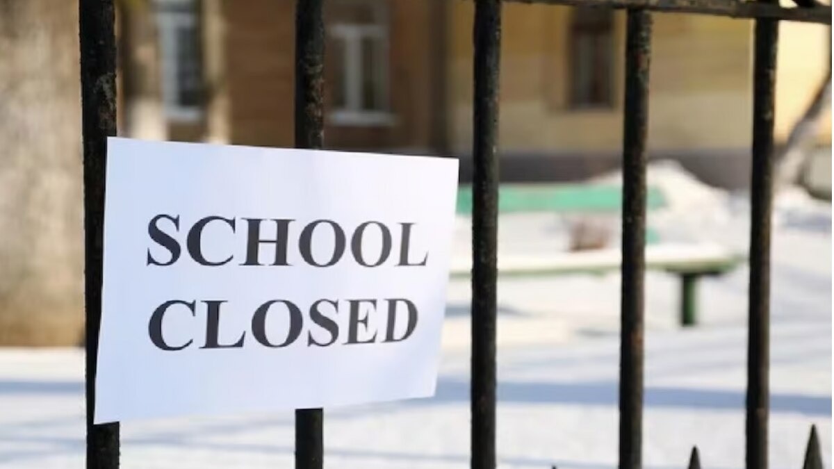 Schools shut, online classes back amid smog and cold wave: State-wise ...