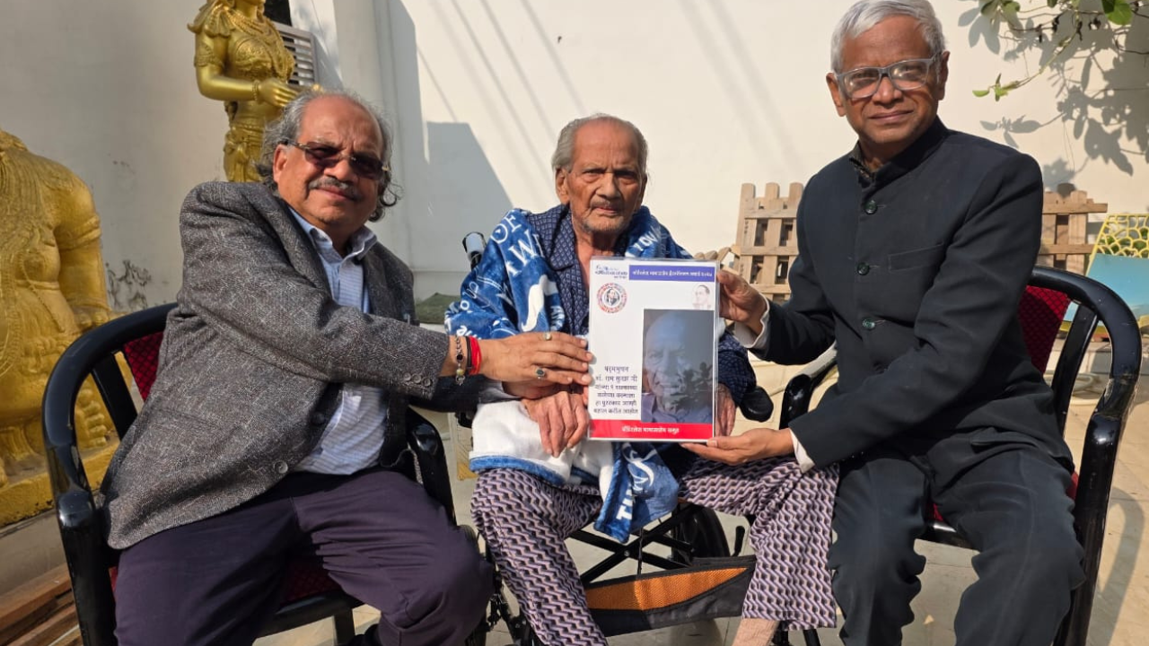 Legendary sculptor Ram Sutar to get first Borderless Babasaheb ...