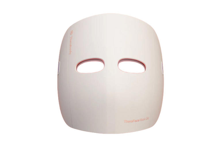 The red light face mask behind Kendall Jenner’s glowy, bouncy skin ...