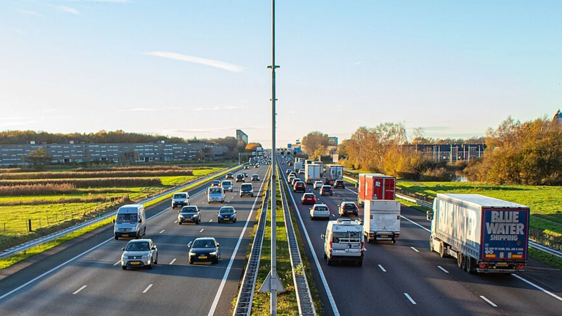Wat is de minimale snelheid op de Nederlandse snelwegen?