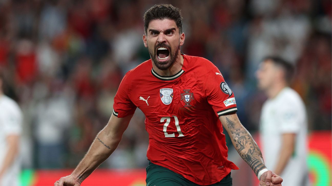 Transfer rumors, news: Man United eye Rúben Neves as Carrick's first ...