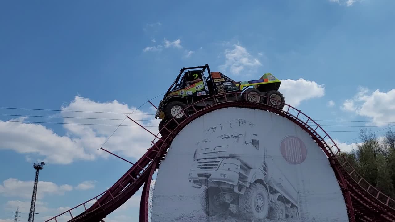 Praga V3S climbs world's tallest artificial obstacle