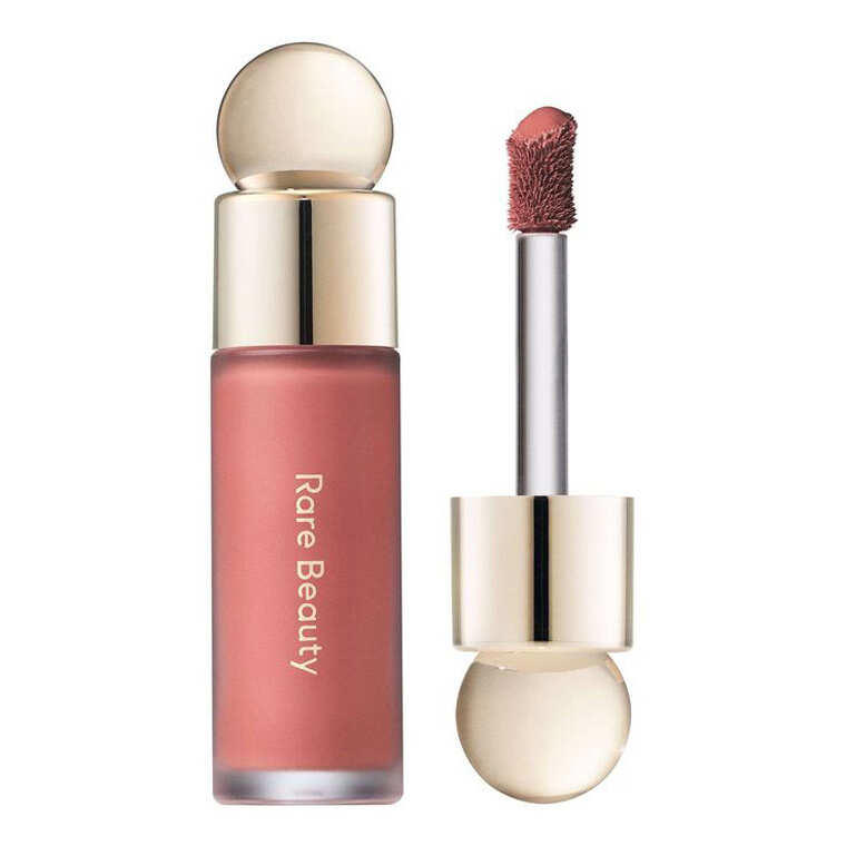 7 liquid blushes that give you a dewy flush