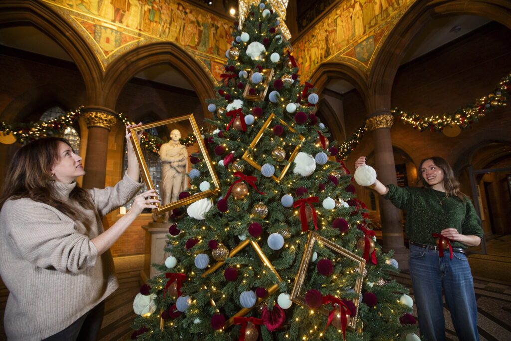 Portrait gallery’s Jacobite-inspired Christmas tree
