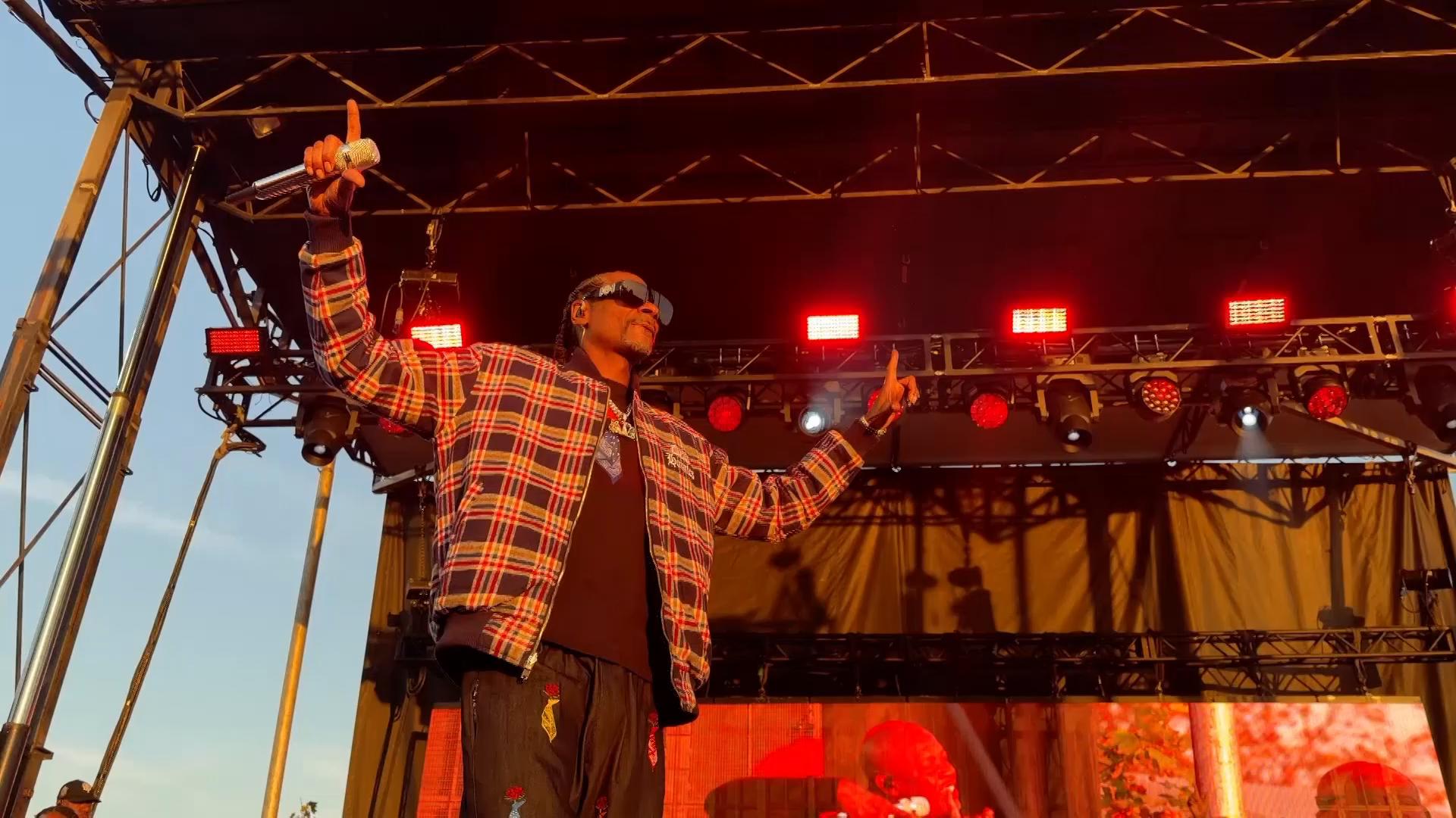 Snoop Dogg, Dr. Dre, Monica and more perform at TDE Christmas concert