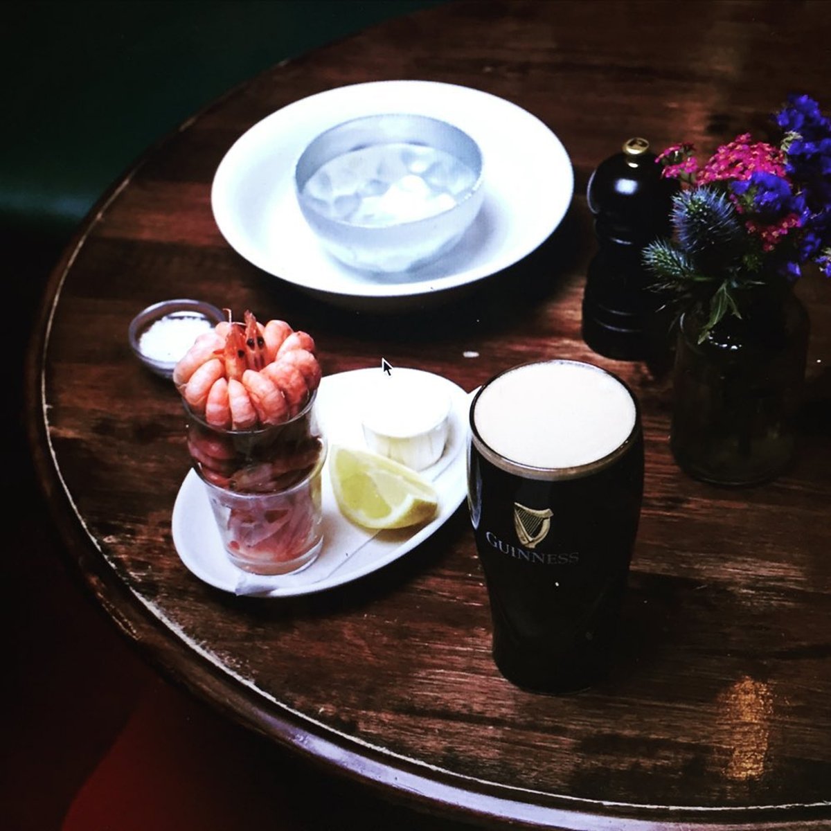 The Cow, Notting Hill: Ab fab, sweetie darling