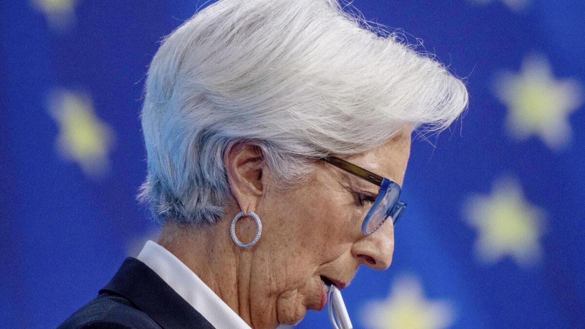 ECB holds rates with growth firmer and inflation near target