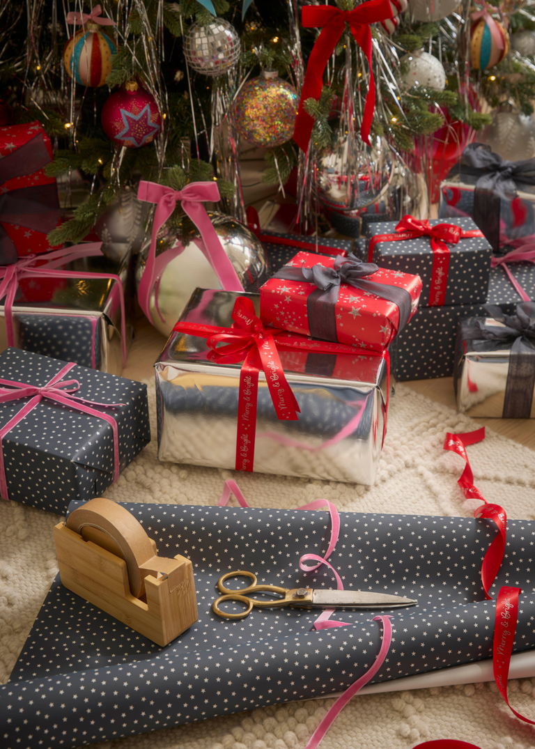 How to organize your Christmas gifts straight away, so you don’t create ...
