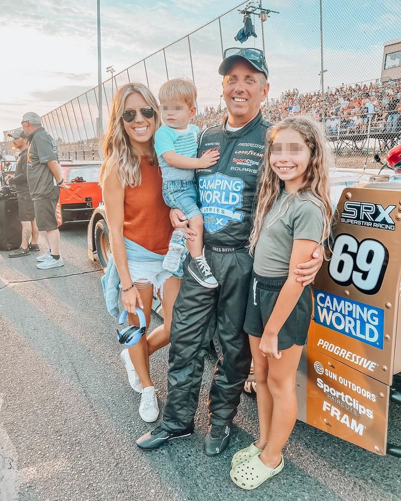 Conmoción por la muerte de Greg Biffle, leyenda de la NASCAR, su esposa ...