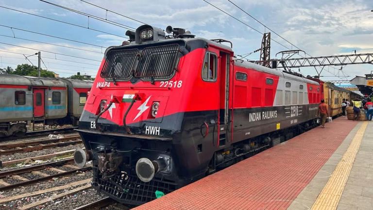 Planning holiday travel? Indian Railways adds 138 special trains for ...