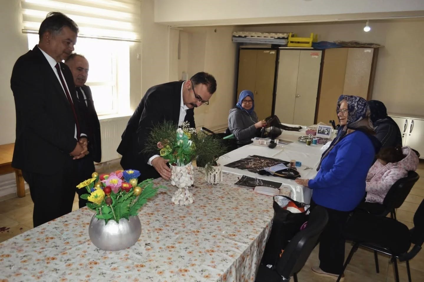 Kaymakam Ateş, Halk Eğitim kursiyerleriyle bir araya geldi