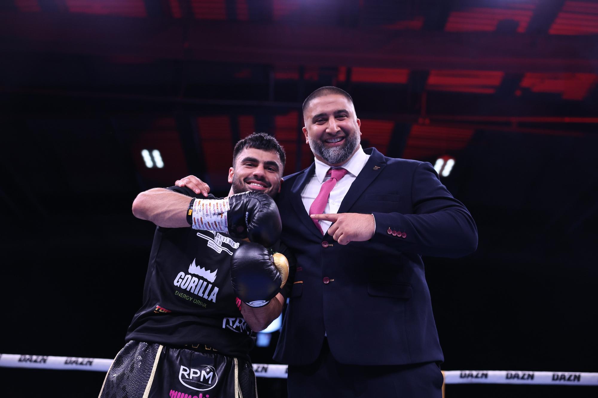 How the boxing world is taking notice of Sheffield's Izzy Asif