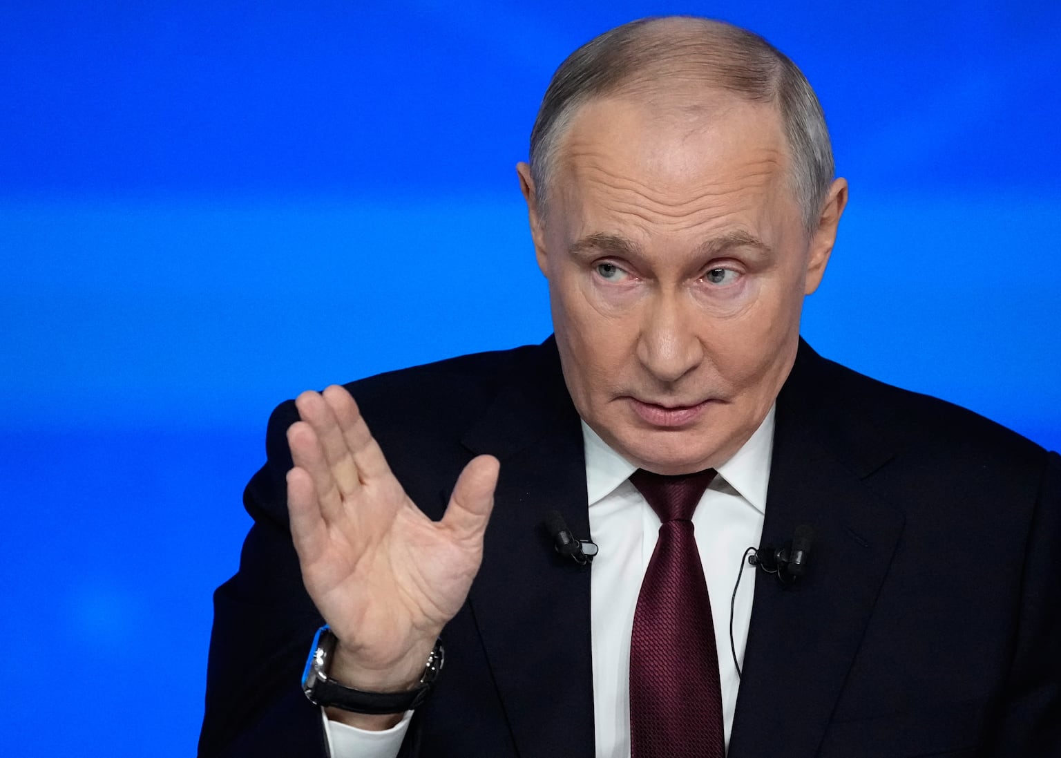 Russian troops are advancing across Ukraine battlefield, says Putin