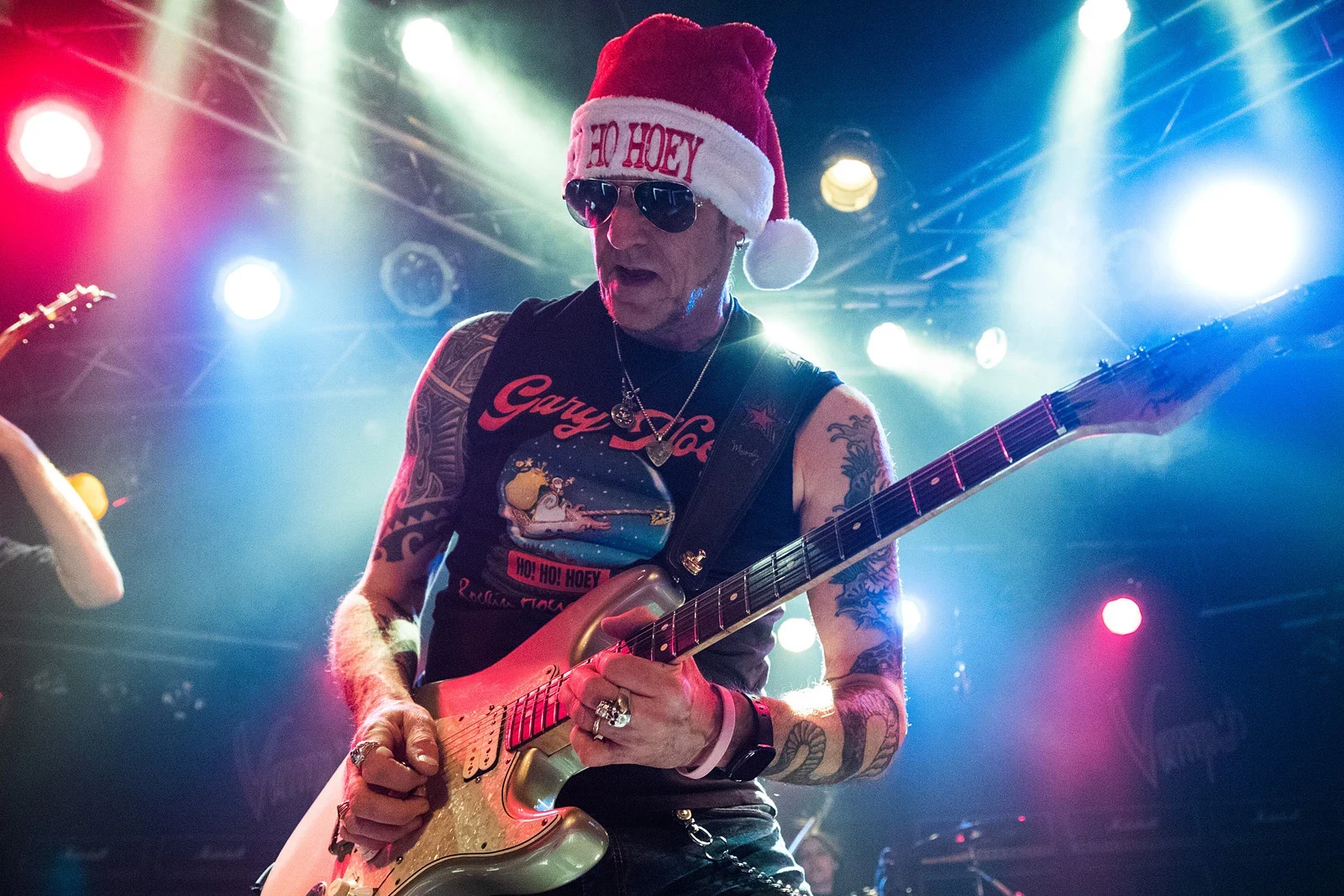 Gary Hoey celebrates new Christmas album + looks back on audition for ...