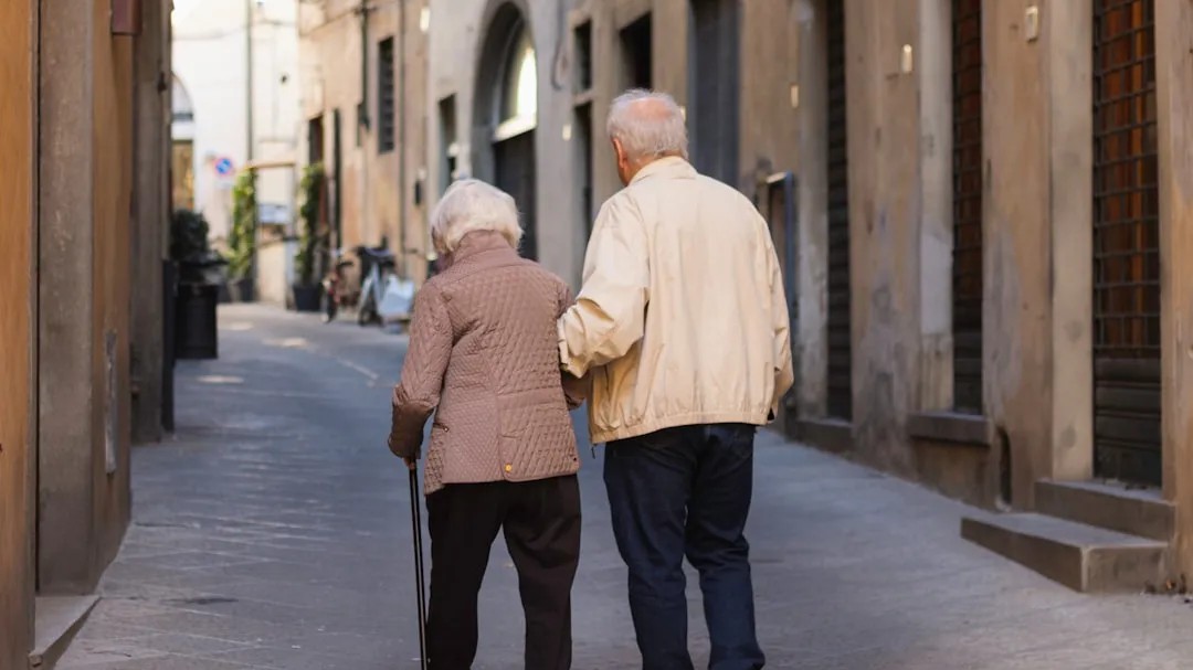 The "two-comma" club: What percentage of Americans actually hit $1 ...