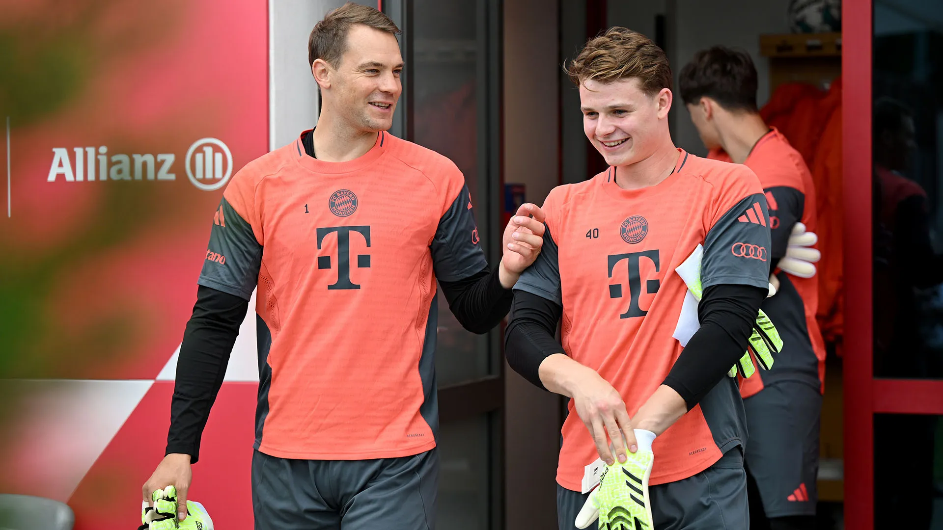 „Er wird niemals Neuers Nachfolger“: Ex-Star schreibt Urbig ab