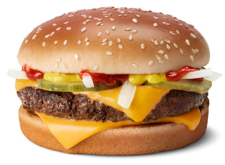 5 fast-food chains fans say have the best quarter-pound burgers